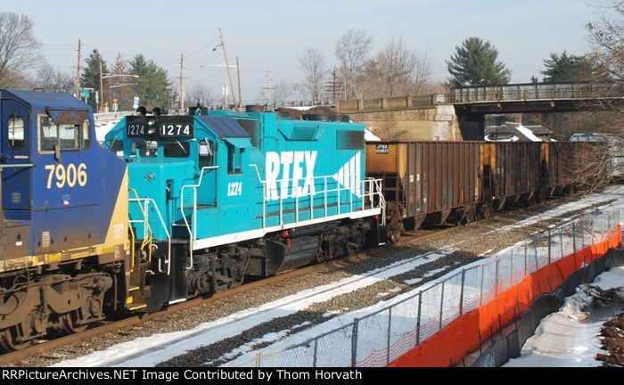 CSX Q439 had RTEX 1274 in its motive power consist at 10:20